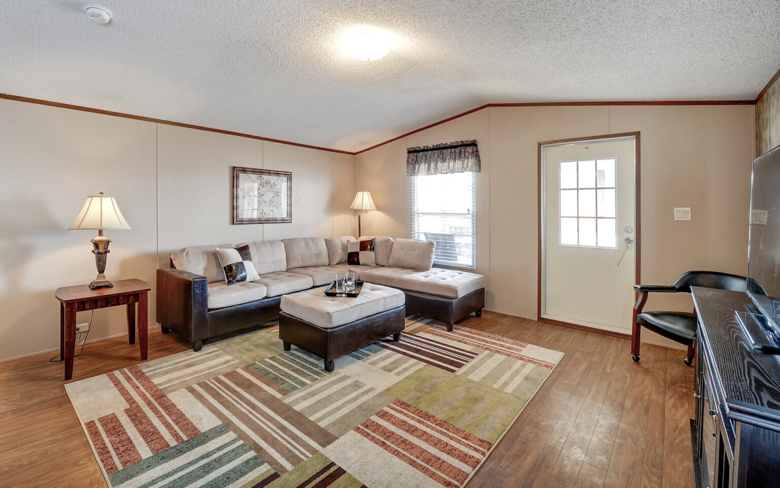 Singlewide H-16×60-11FLPA - Legacy Housing Corporation