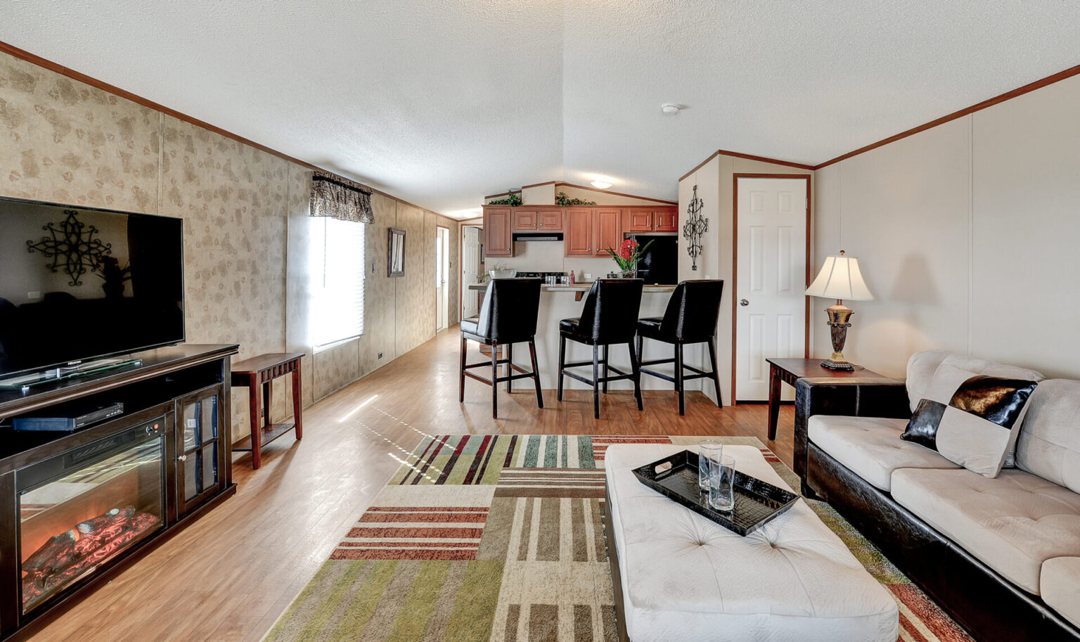 Singlewide H-16×60-11FLPA - Legacy Housing Corporation