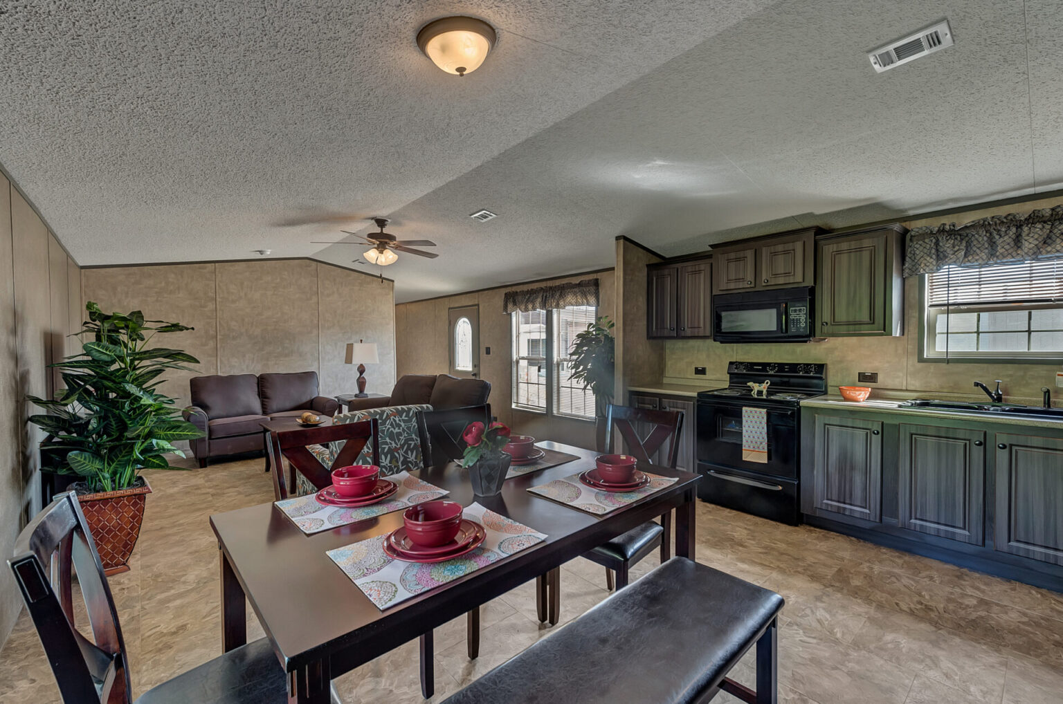 Singlewide 16×80-32B - Legacy Housing Corporation