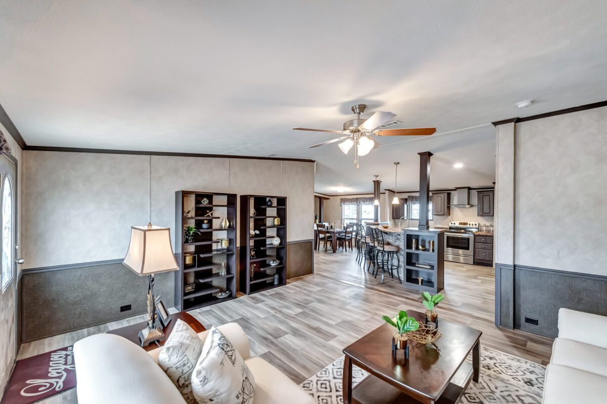 Doublewide 32×80-42.5B - Legacy Housing Corporation