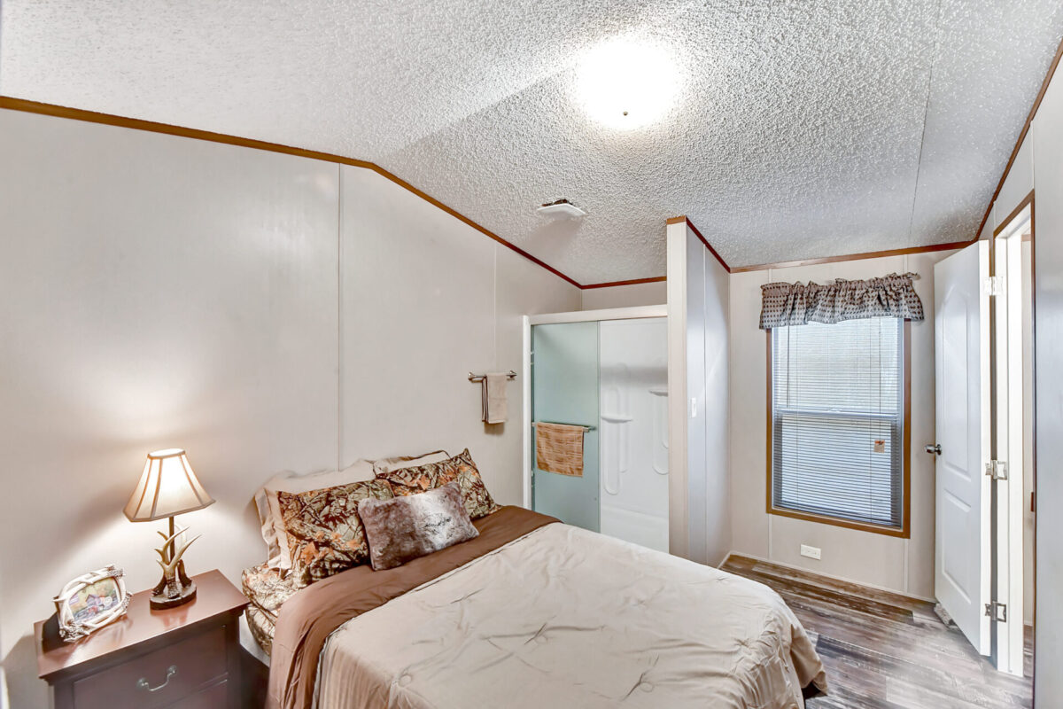 Workforce O-16×80-55AOF - Legacy Housing Corporation