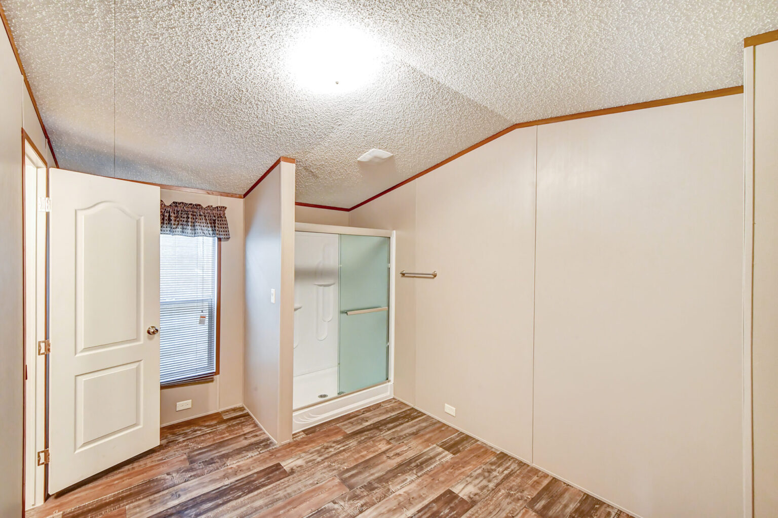 Workforce O-16×80-55AOF - Legacy Housing Corporation