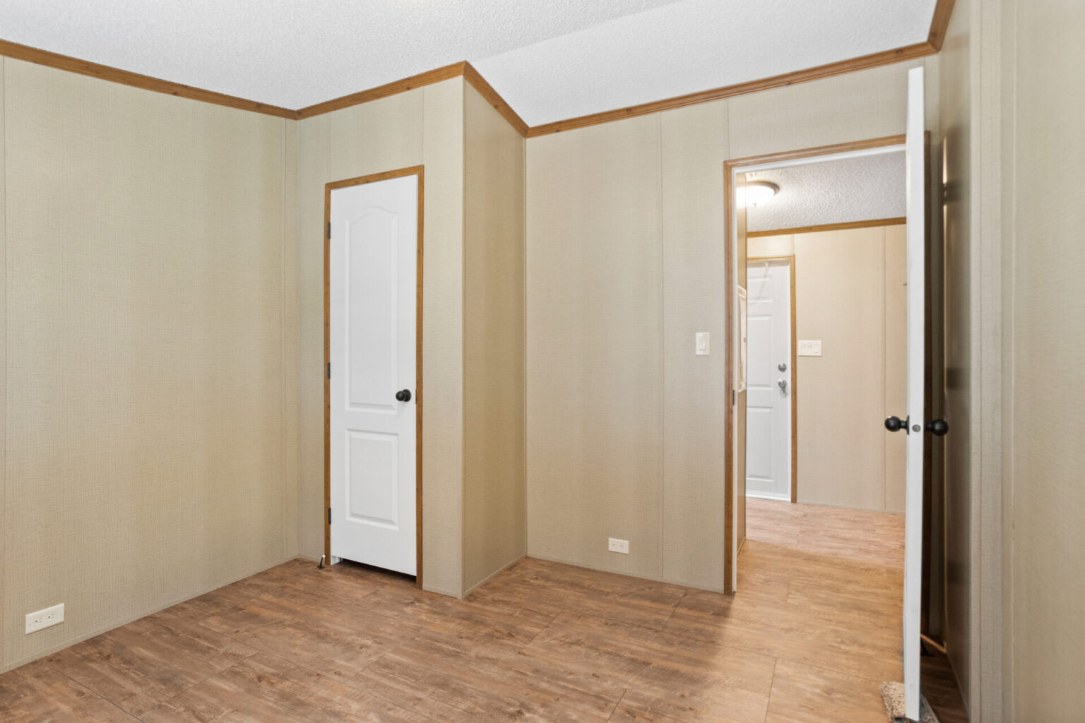 Ultra-Wide 18×68-32A - Legacy Housing Corporation