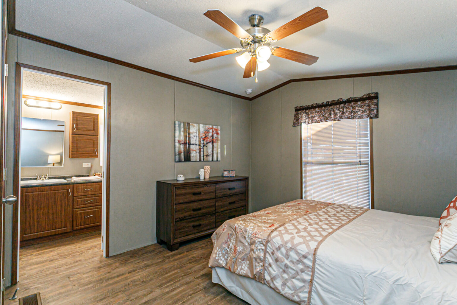 Ultra 18-Wide 18×72-32A - Legacy Housing Corporation