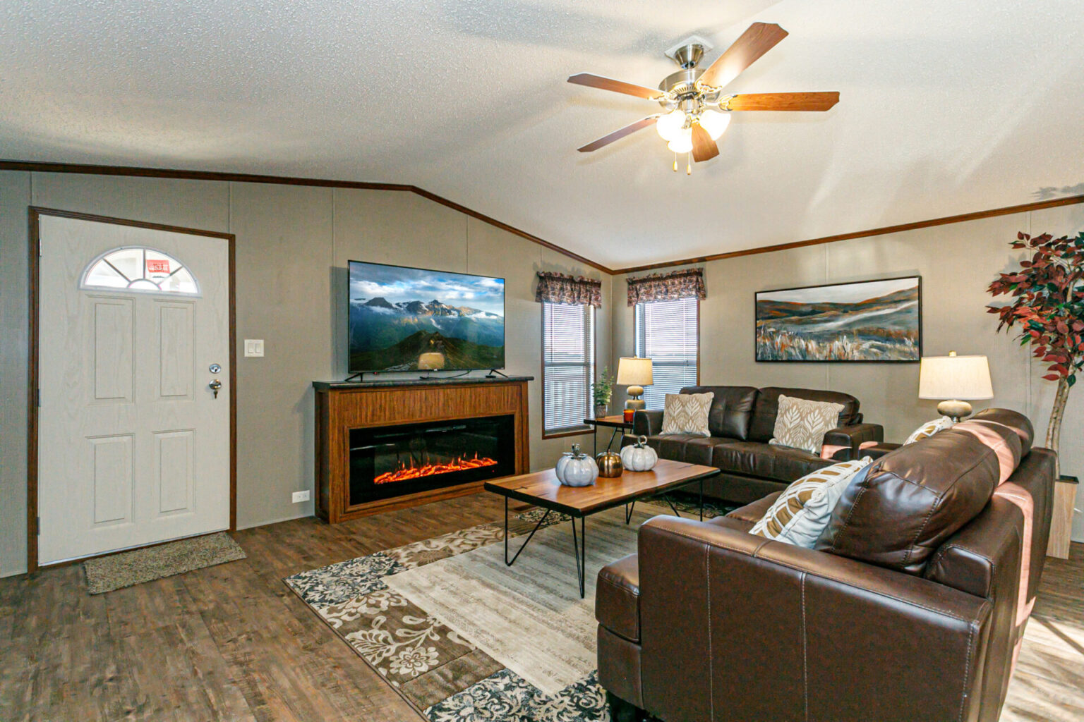 Ultra 18-Wide 18×72-32A - Legacy Housing Corporation