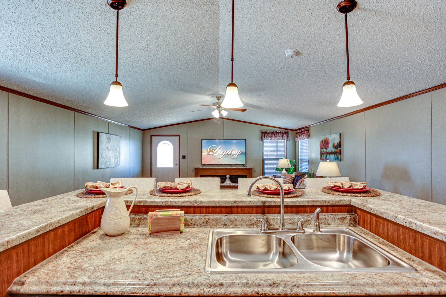 Ultra 18-wide 18×64-22A - Legacy Housing Corporation