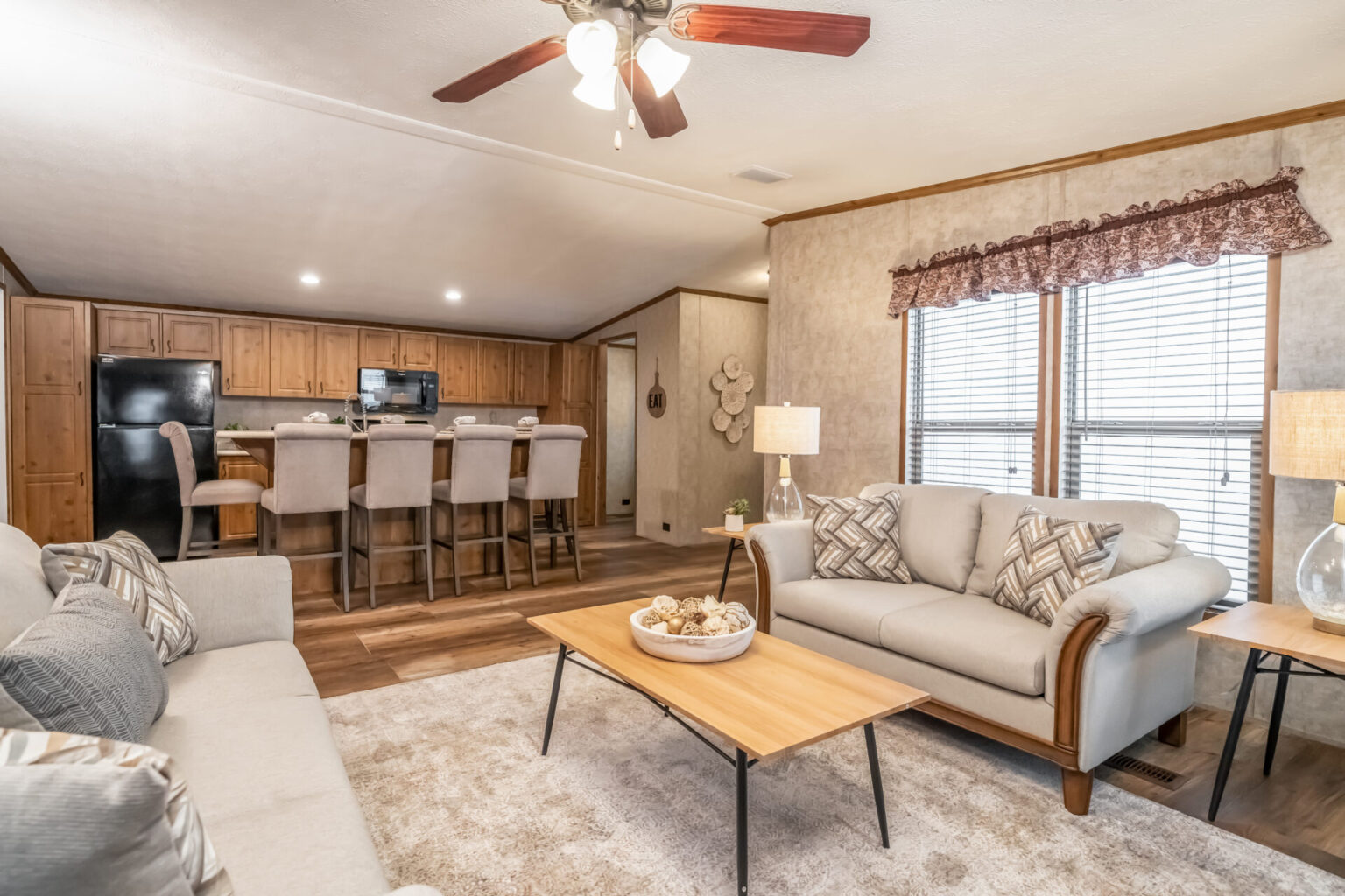 Doublewide S-28×56-32FLP - Legacy Housing Corporation