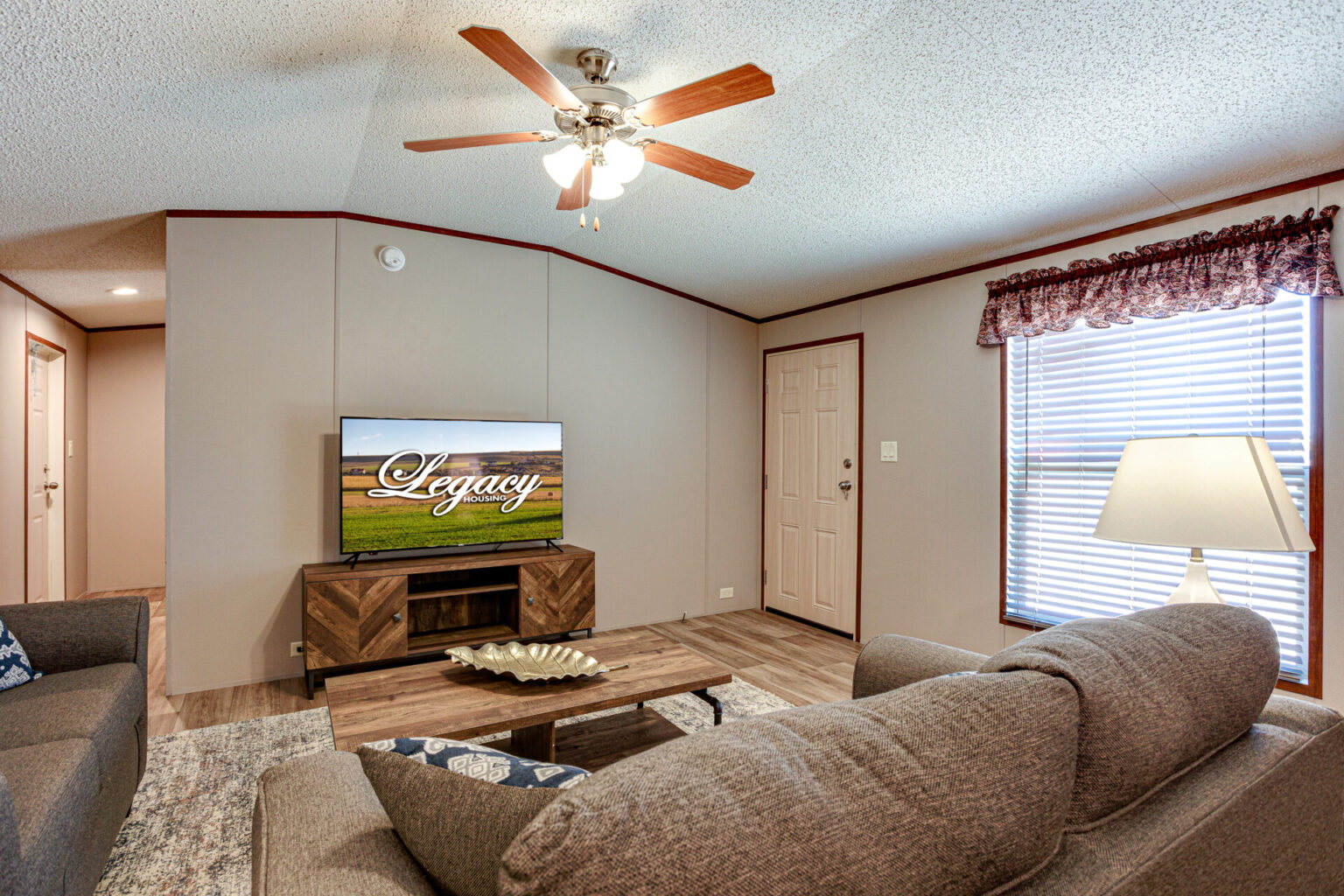 Singlewide 16×64-32C - Legacy Housing Corporation