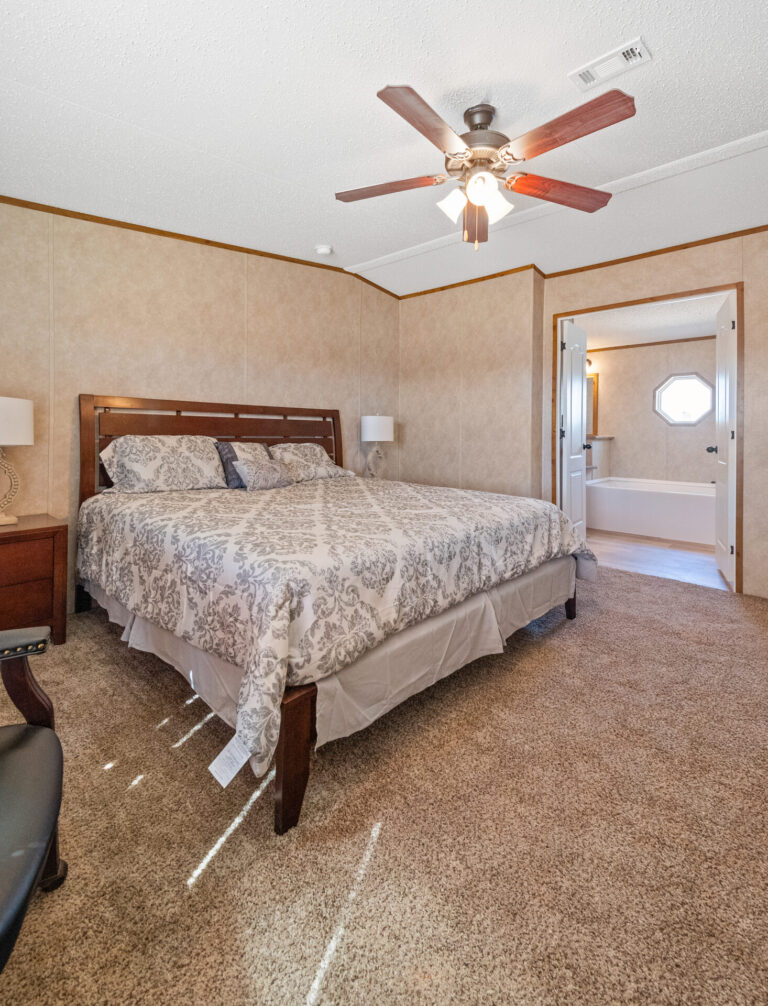 Doublewide 24×64-32FLP - Legacy Housing Corporation