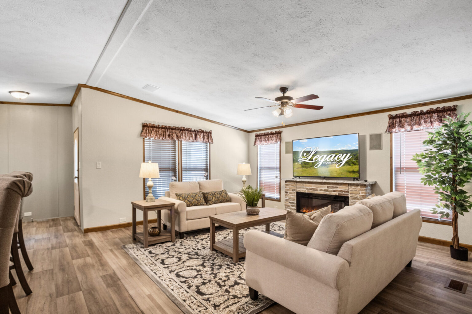 Doublewide S-28×56-32FLP - Legacy Housing Corporation