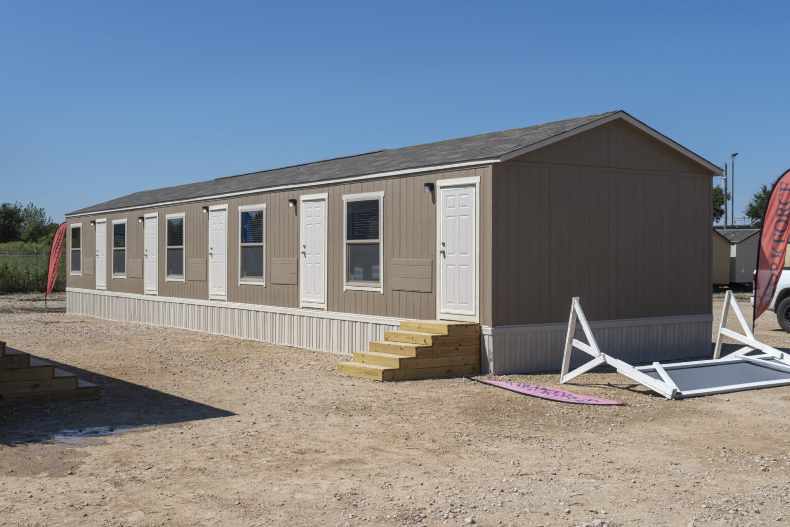 Workforce O-16×80-55DOF - Legacy Housing Corporation